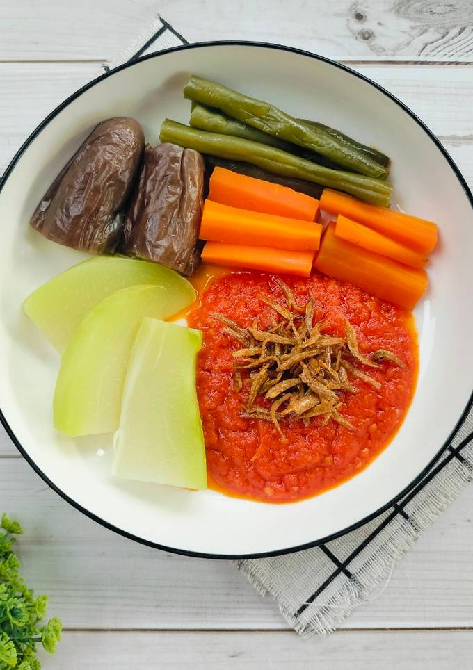 Resep Sambalado Uok Sayur Kukus oleh Ayu (Mama Aura) - Cookpad