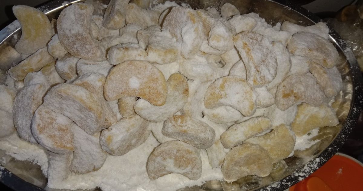 Resep kue putri salju kuning telur rebus rumahan enak dan mudah - Cookpad