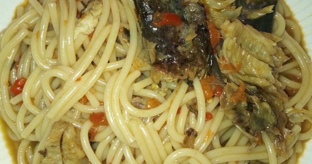 Spaghetti Jallop Recipe by Maryam Fulani - Cookpad