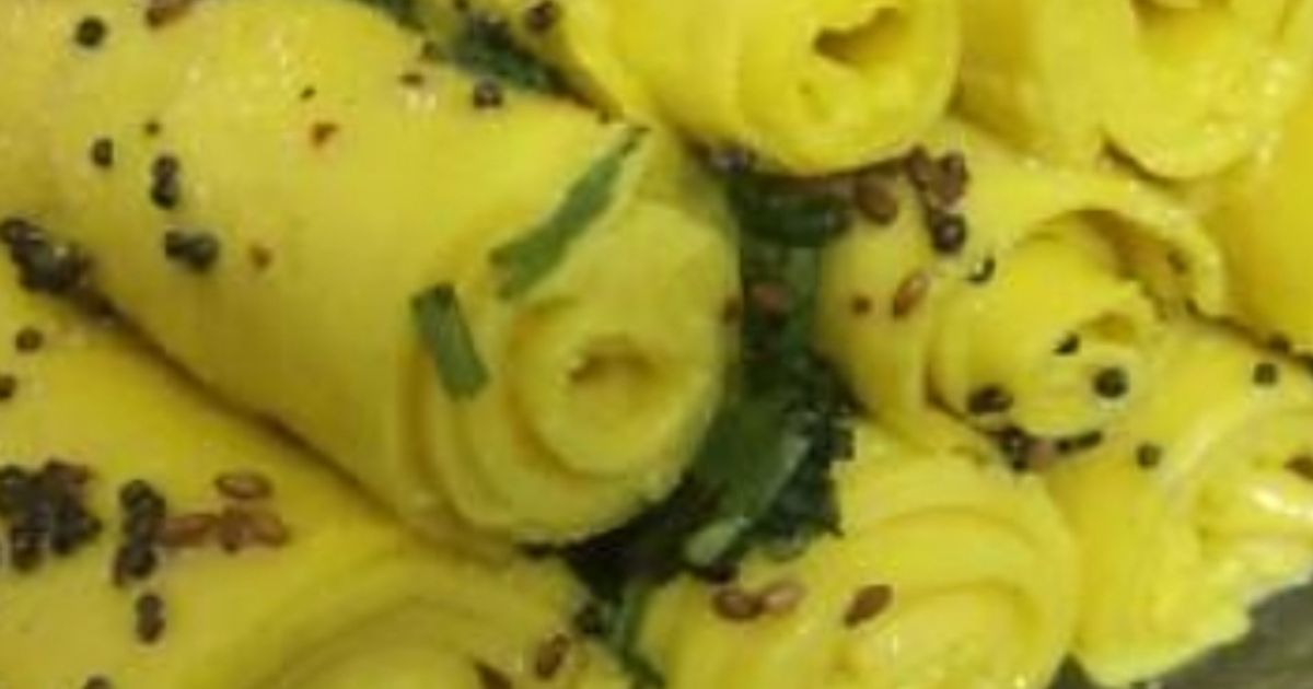 Khandvi Yummy Gram Flour Rolls Recipe by Mitali Chavda (Mitali Darshan ...