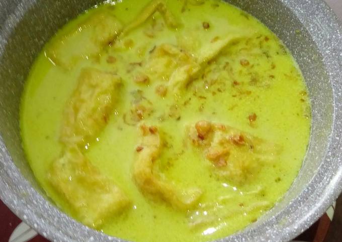 Resep Kare Telur Kentang & Tahu oleh Dini Kusumastuti - Cookpad