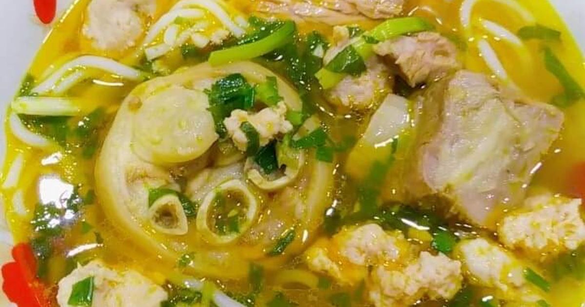 Bún Bò Huế (Beef Brisket, Pork Hock, Beef Bones, Pork Paste) Recipe By ...