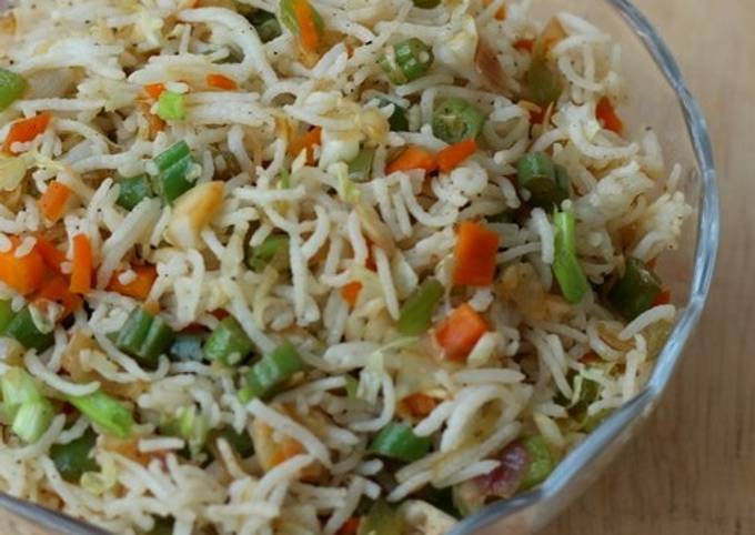Burnt garlic fried rice Recipe by Silky - Cookpad