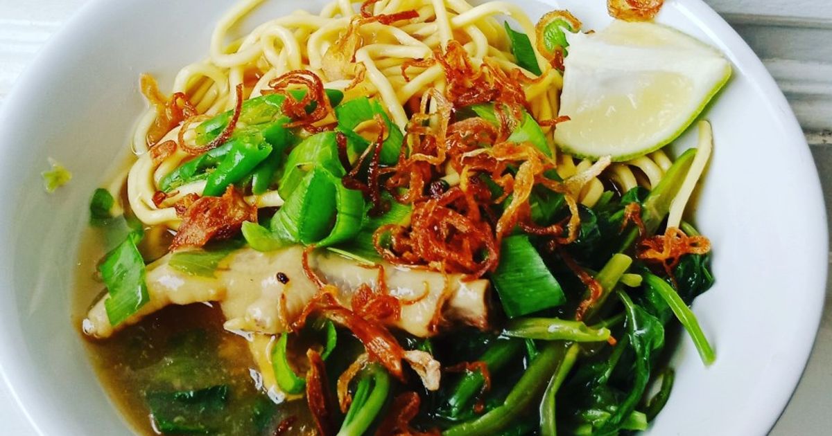 Resep Lo Mie Bandung oleh amiamelia - Cookpad