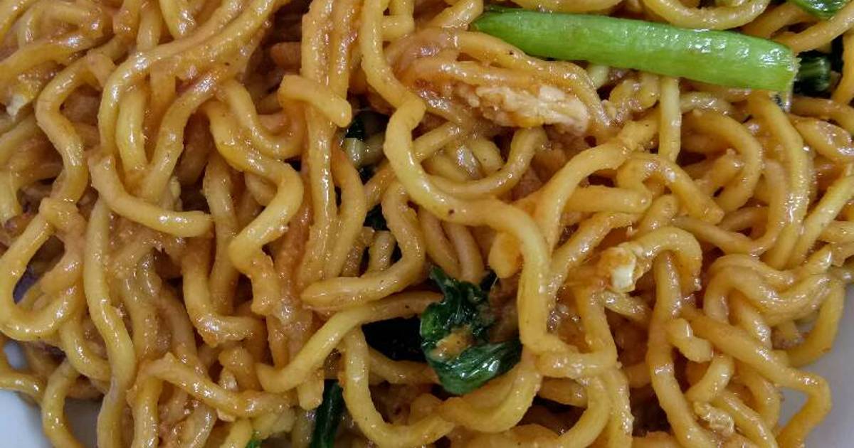 Resep Mie Goreng Kare oleh Dea Eka Pratama Sari - Cookpad