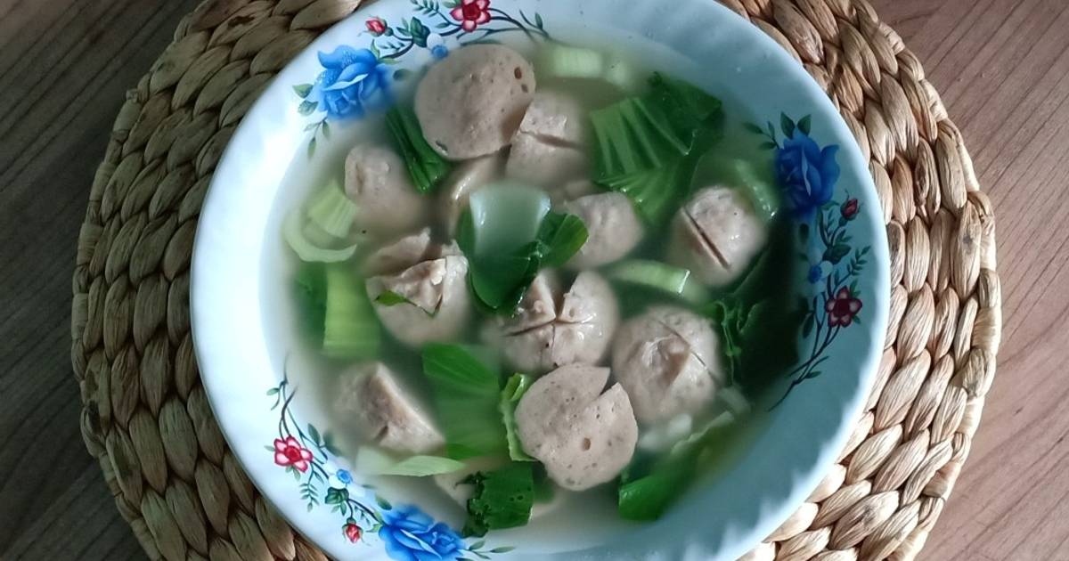 Resep Sup Bakso Pakcoy oleh Nurul_SaNia👨‍👩‍👧‍👦 - Cookpad