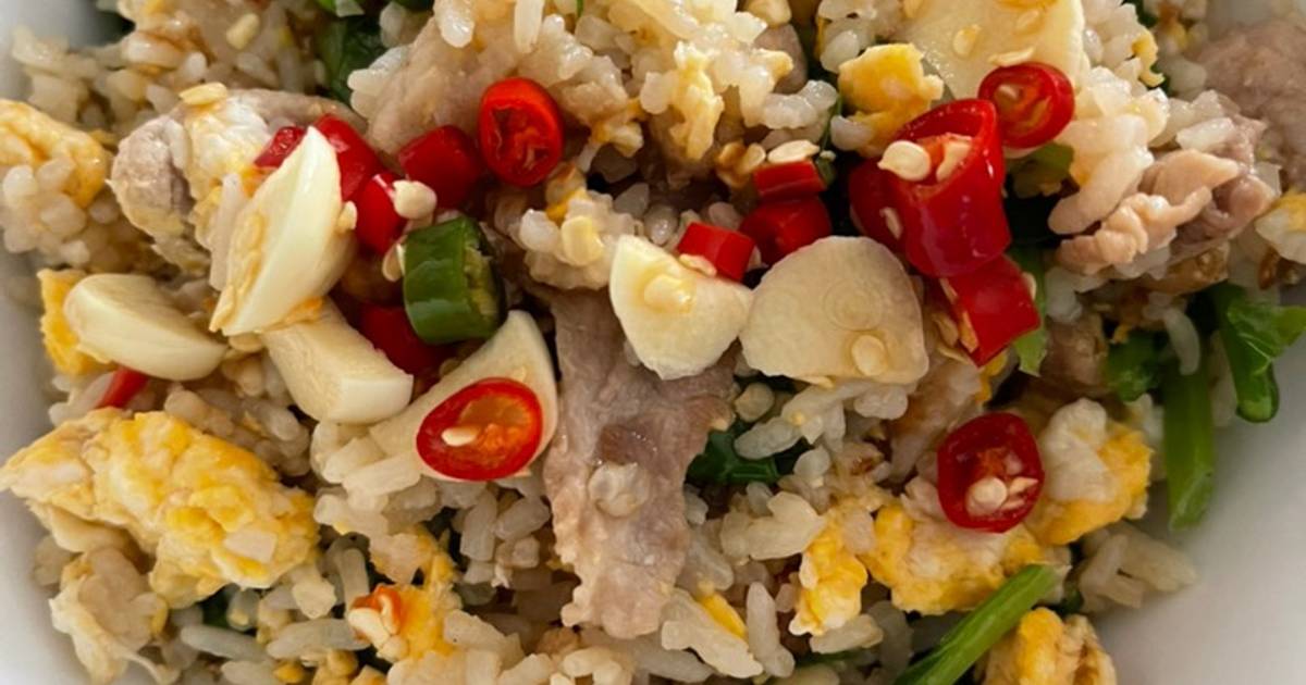 สูตร ข้าวผัดหมูน้ำปลาพริก โดย Kongkrit Suksomboon - Cookpad