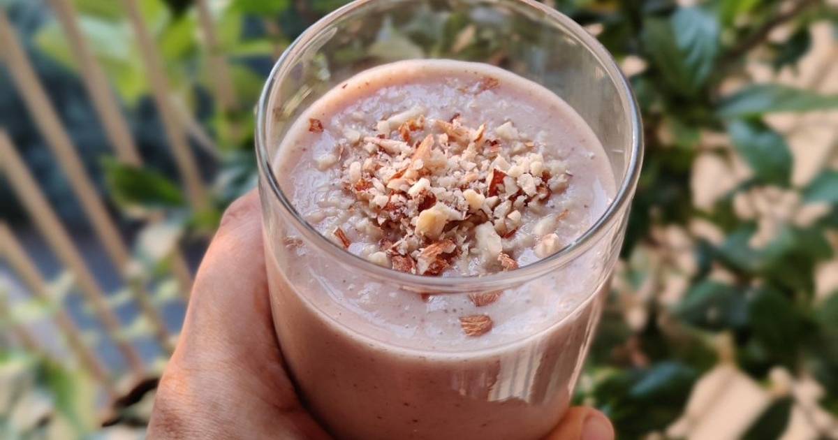 Banana Date Shake Recipe by Mitsu Shah - Cookpad