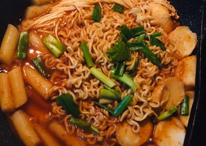 Resep Rappoki (ramen toppoki) oleh Diah Fatimah Saptarasa - Cookpad