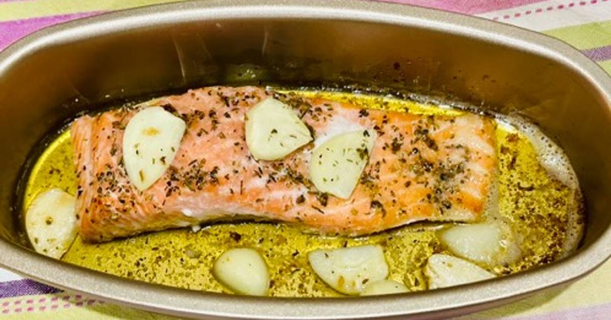 Resep Salmon Garlic Butter oleh Reni Apriliani - Cookpad