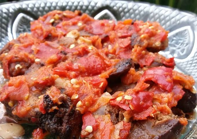 Resep Menu DEBM - Ayam Goreng sambal tomat oleh Synta D'3 - Cookpad