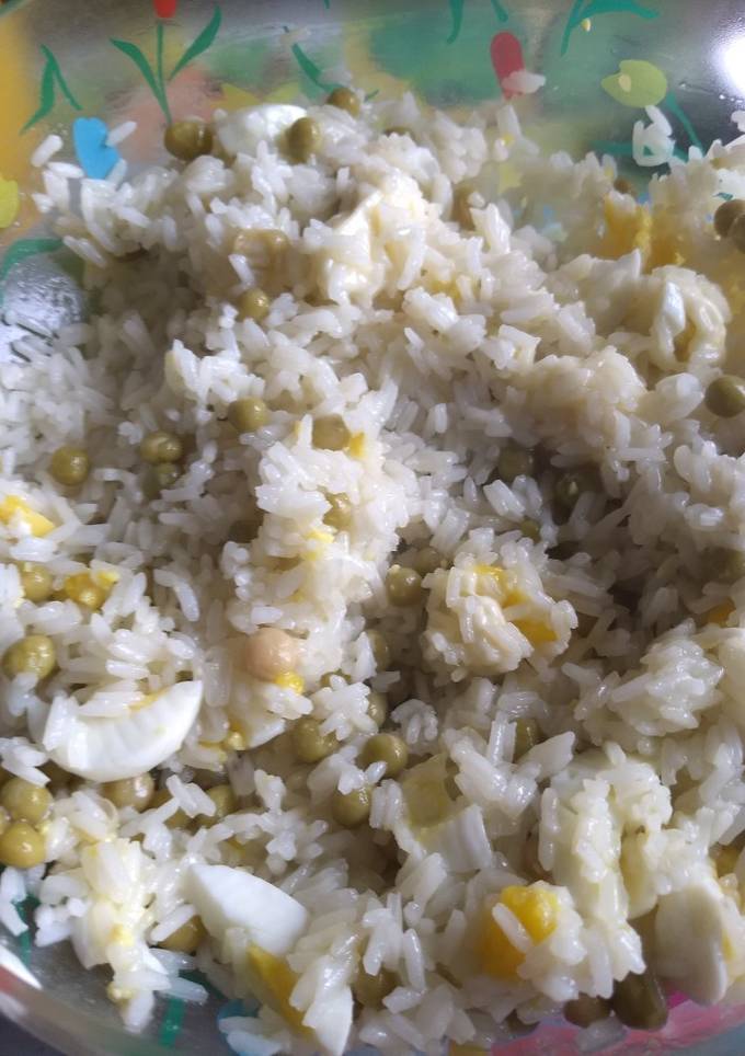 Arroz con arvejas y huevo duro Receta de Sabi- Cookpad