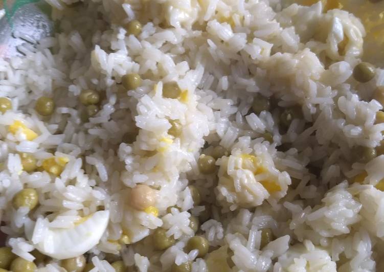 Arroz con arvejas y huevo duro Receta de Sabi- Cookpad