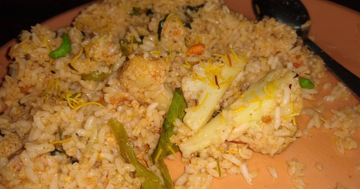 Cauliflower methi rice Recipe by Nandana - Cookpad