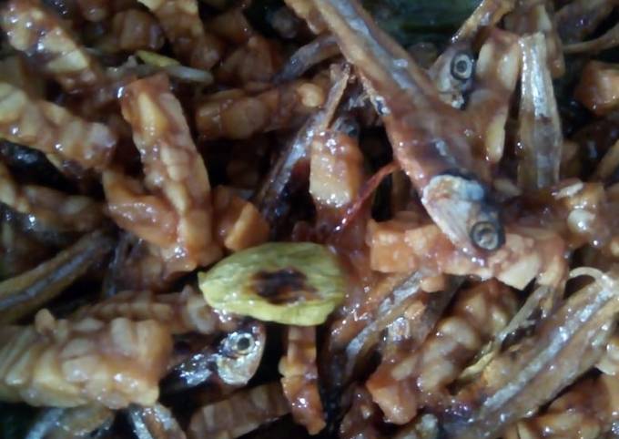 Resep Sambal goreng tempe & teri oleh Ayu - Cookpad