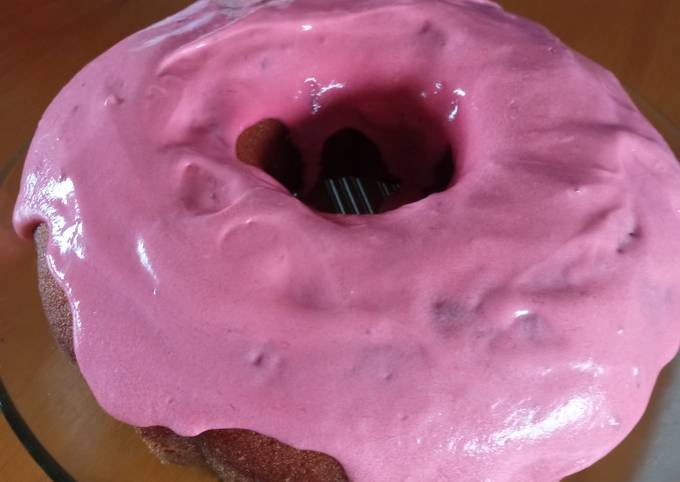 Receta fácil de pastel de fresa Receta de Betsabé Irene Valor Cásseres ...