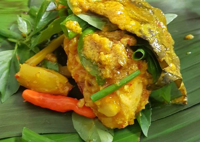 Resep Pepes ayam keluarga oleh Alya Nefrita silmy - Cookpad