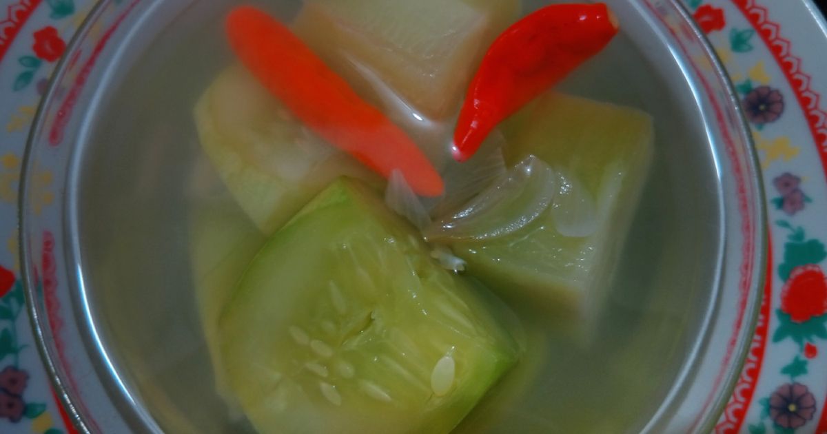 Resep Sayur Bening Labu Siam Dan Timun oleh Thia Sugandhi - Cookpad