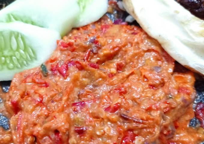 Resep Sambel Pecel Lele oleh Dapoer Mindi - Cookpad