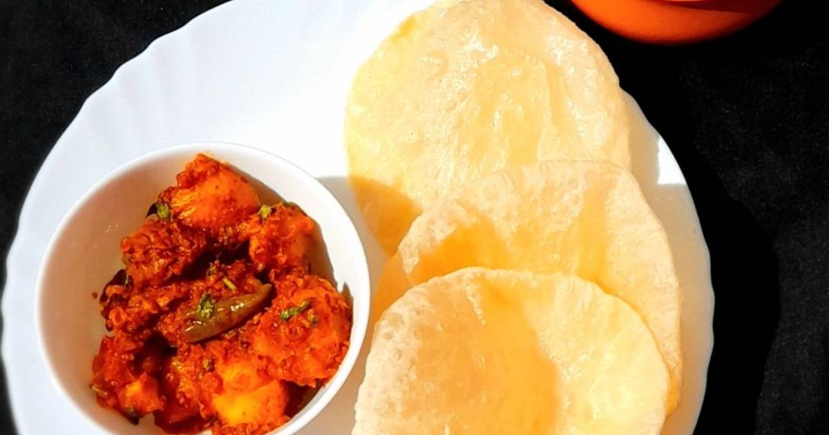 Luchi Aloor Dum and Payesh Recipe by Sanuber Ashrafi - Cookpad