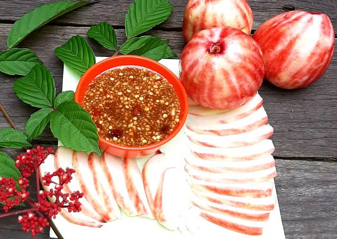Resep Rujak Jambu Agung / Rujak Jambu Bol oleh HerlinaCs Lim - Cookpad