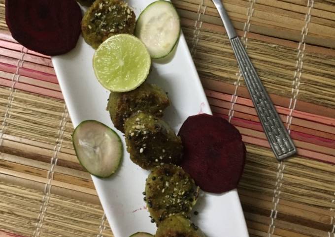 Cabbage muthia Recipe by Ruchika Rajvanshi - Cookpad