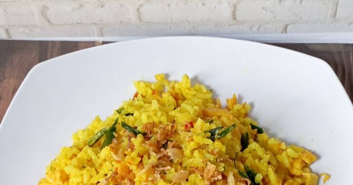 Resep #939 Nasi Goreng Daun Kunyit oleh Ratih Anita Dewi - Cookpad