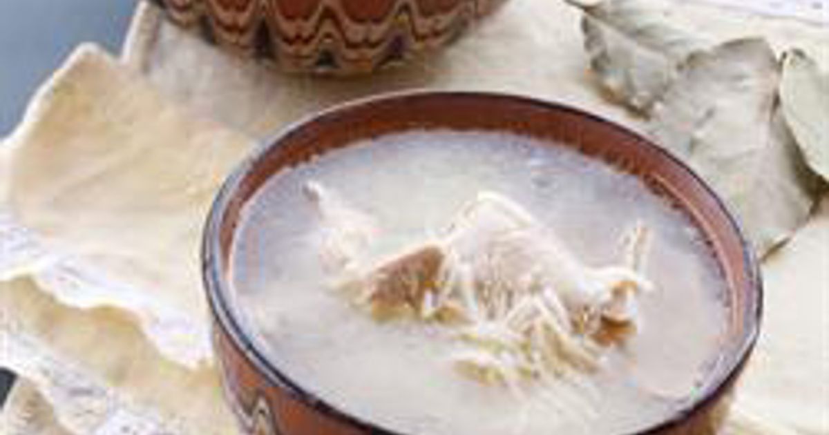 Chicken And Vermicelli Soup Shorbet Djej Recipe By Cook Lebanese