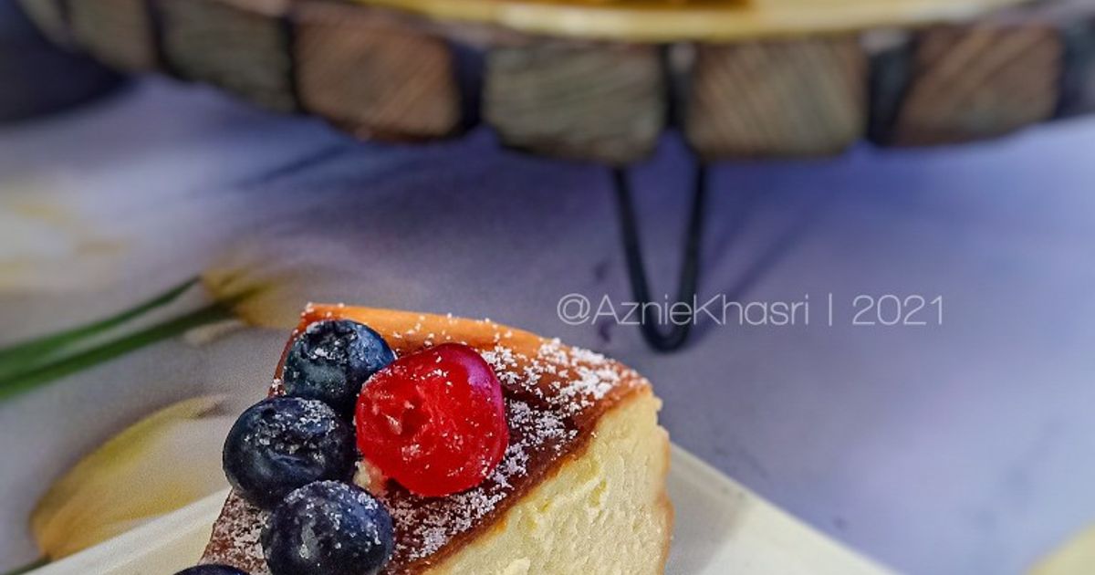 Resipi Basque Burnt Durian Cheesecake oleh Aznie Khasri - Cookpad