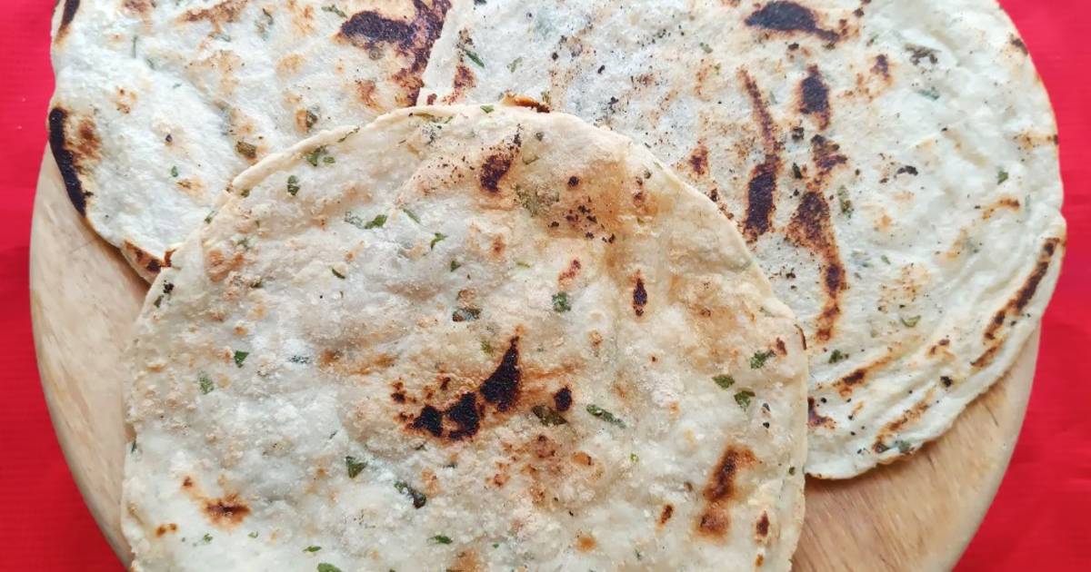 Maize Flour Masala Rotlo/Makki di Roti/ Flatbread Recipe by Sangita ...