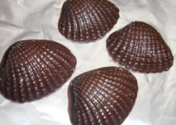 Chocolate Sheel Recipe by Kuldeep Kaur - Cookpad