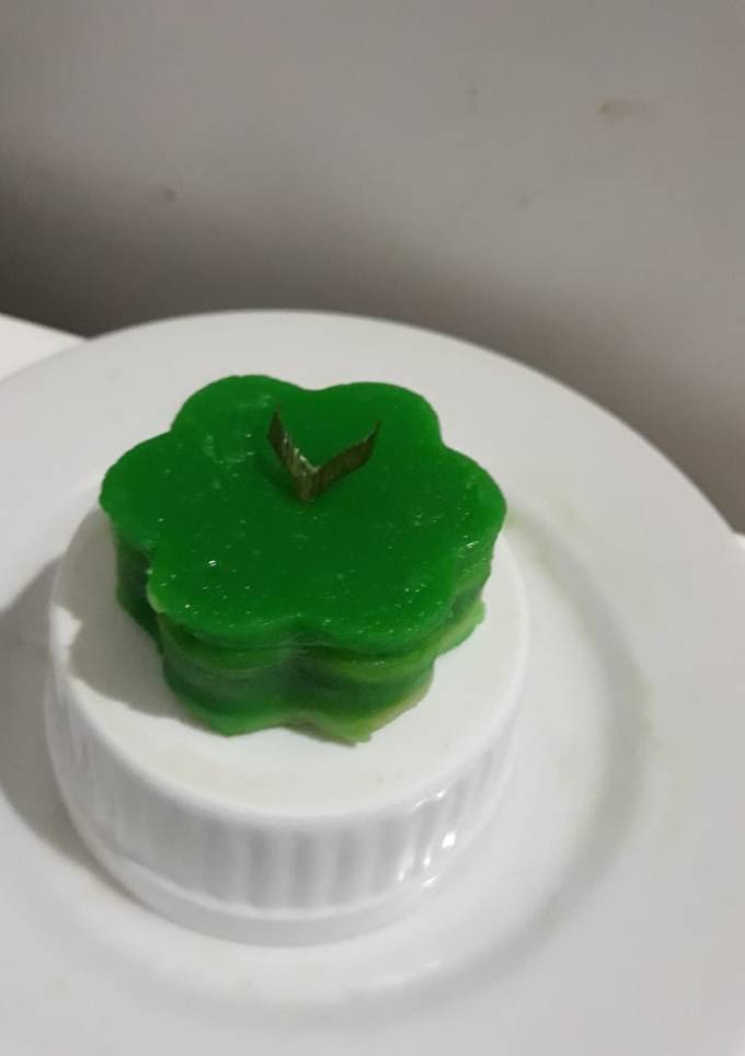 Resep Kue Lapis Tepung Beras Bunga anti Gagal oleh shinthia - Cookpad