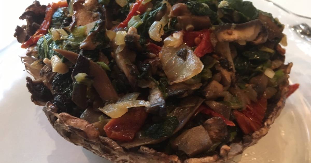 Hongos portobelo rellenos de espinacas Receta de Rosa Berrio- Cookpad