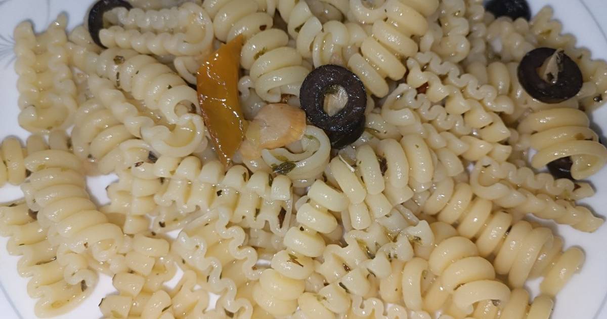 Riccioli, con ajo, guindilla y olivas negras Receta de Antonio-José ...