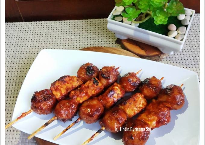 Resep Sate Bakso Dan Tempe oleh Hj.Tintin Purnama Sari - Cookpad