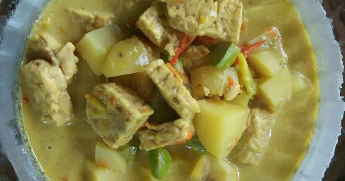 Resep Tempe Kentang Kuah Kuning Plus Pete oleh Elit Rhesty - Cookpad