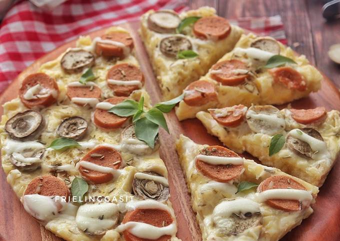 Resep Pizza Roti Tawar -Topping Saus Putih oleh Frielingga Sit - Cookpad