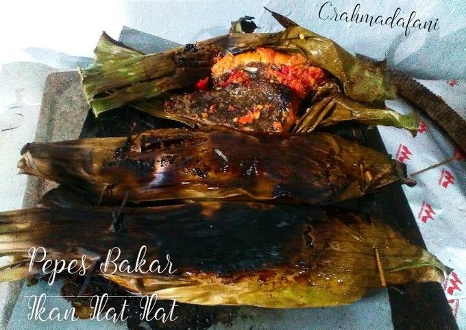 Resep Pepes Bakar Ikan Ilat Ilat oleh Chika Rahmadafani - Cookpad