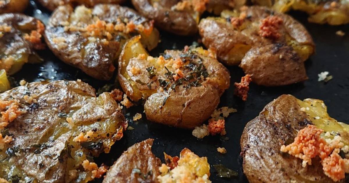 Resep Smashed Potatoes oleh zisca - Cookpad