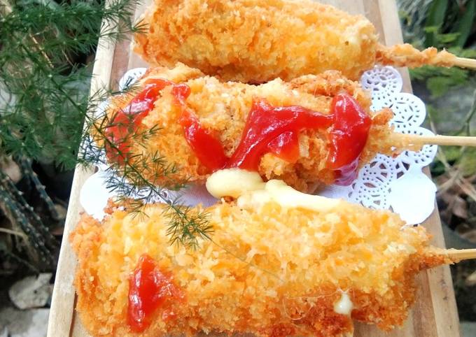 Resep Corndog sosis keju oleh Devia Kitchen - Cookpad