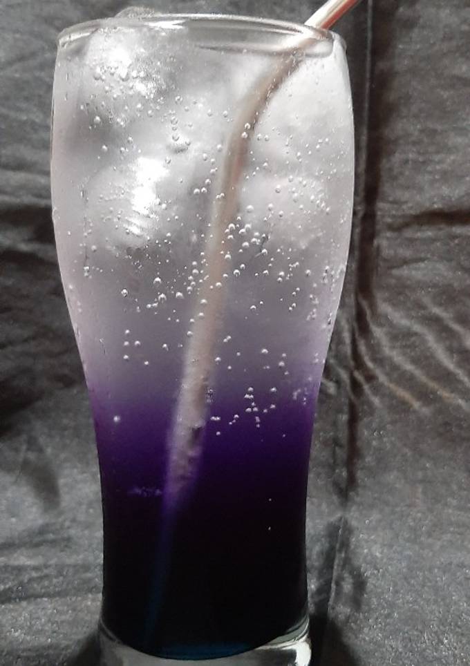 Resep Butterfly 🦋 Pea sparkling (Bunga Telang + Minuman Bersoda) oleh Betty Y - Cookpad