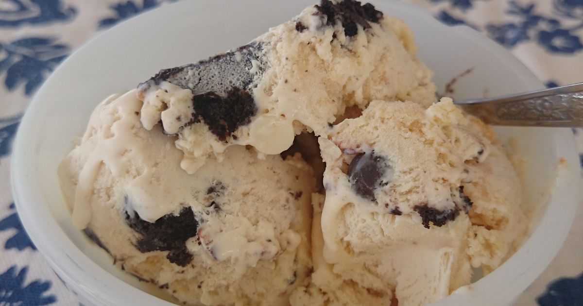 Homemade Oreo And Cheesecake Ice Cream Recipe by Joycelynn Grace Suba ...