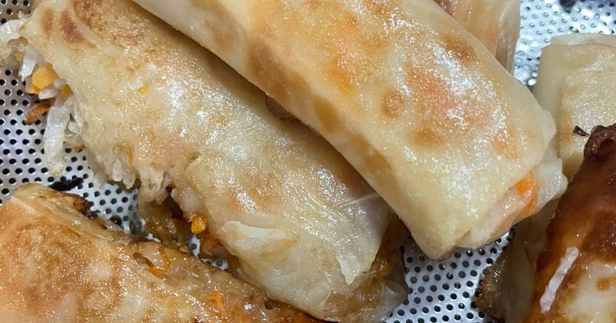Resep Lumpia lobak goreng / spring rolls oleh shy_kitchen - Cookpad