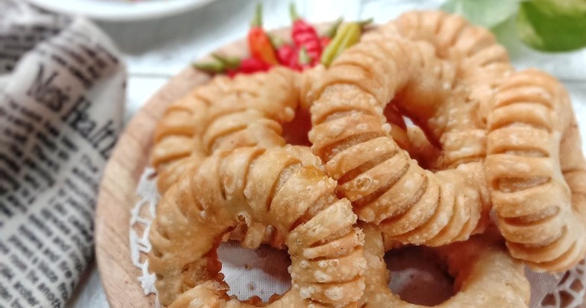 Resep Pastel Ring Isi Kentang Wortel oleh Ardhaniluvnabva - Cookpad