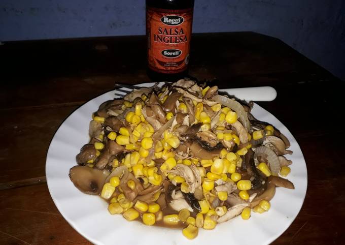 Pollo con hongos y maíz...🇸🇻 Receta de ircia de mejia - Cookpad