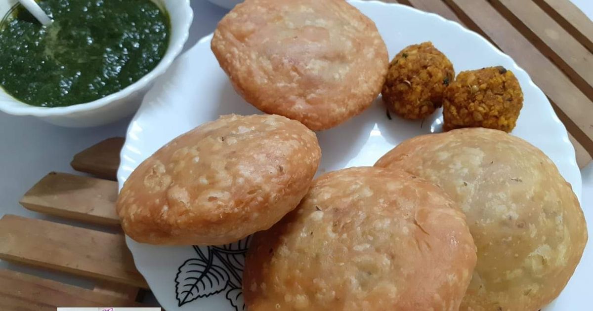 Moong Dal Khasta Kachori Recipe by Shikha Vijay - Cookpad