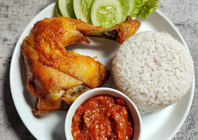 Resep Isi Piringku - Pecel Ayam oleh Nuniek Wijayanti - Cookpad