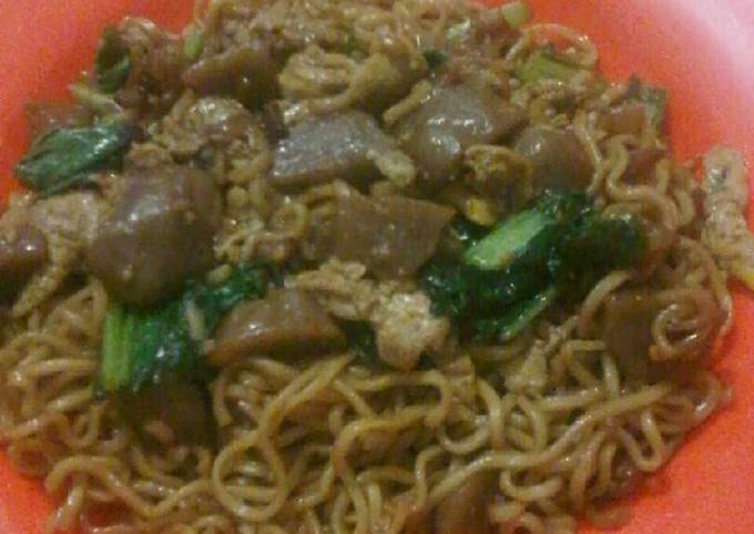 Resep Bakmie goreng sedap oleh Echa Azriel Prasetyo - Cookpad