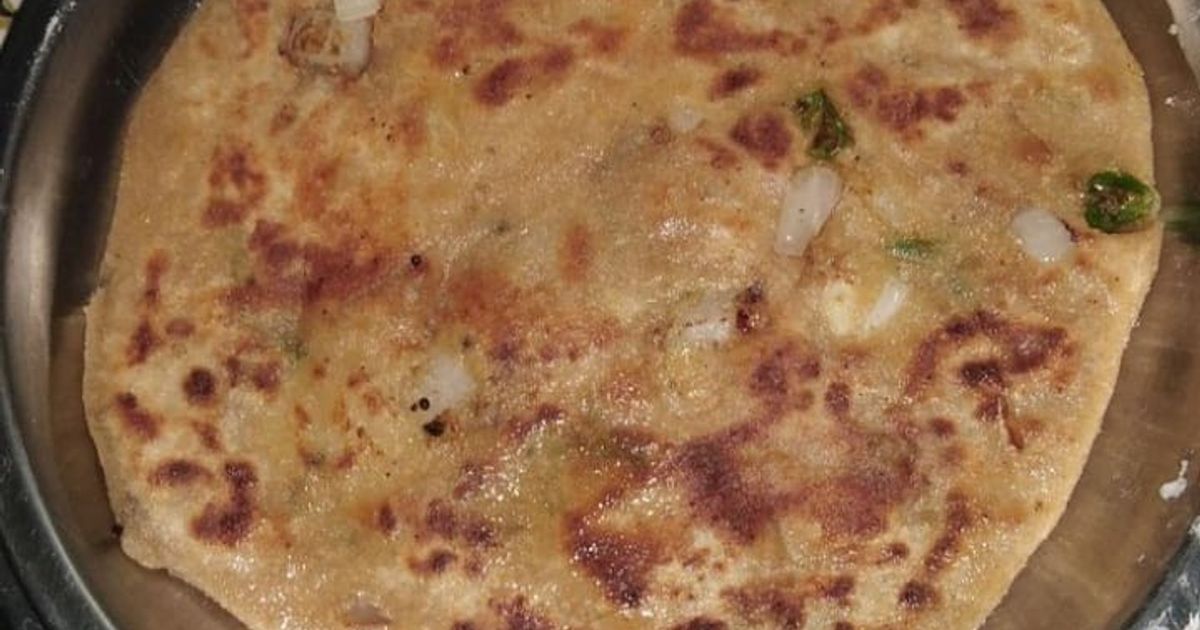 Pyaz Ka Paratha Recipe by Ashwni Kumari - Cookpad
