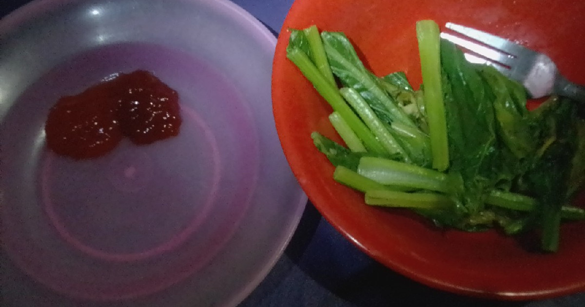 Resep Caisim Rebus Colek Saos Sambel,Saos Tomat oleh Liu siang - Cookpad